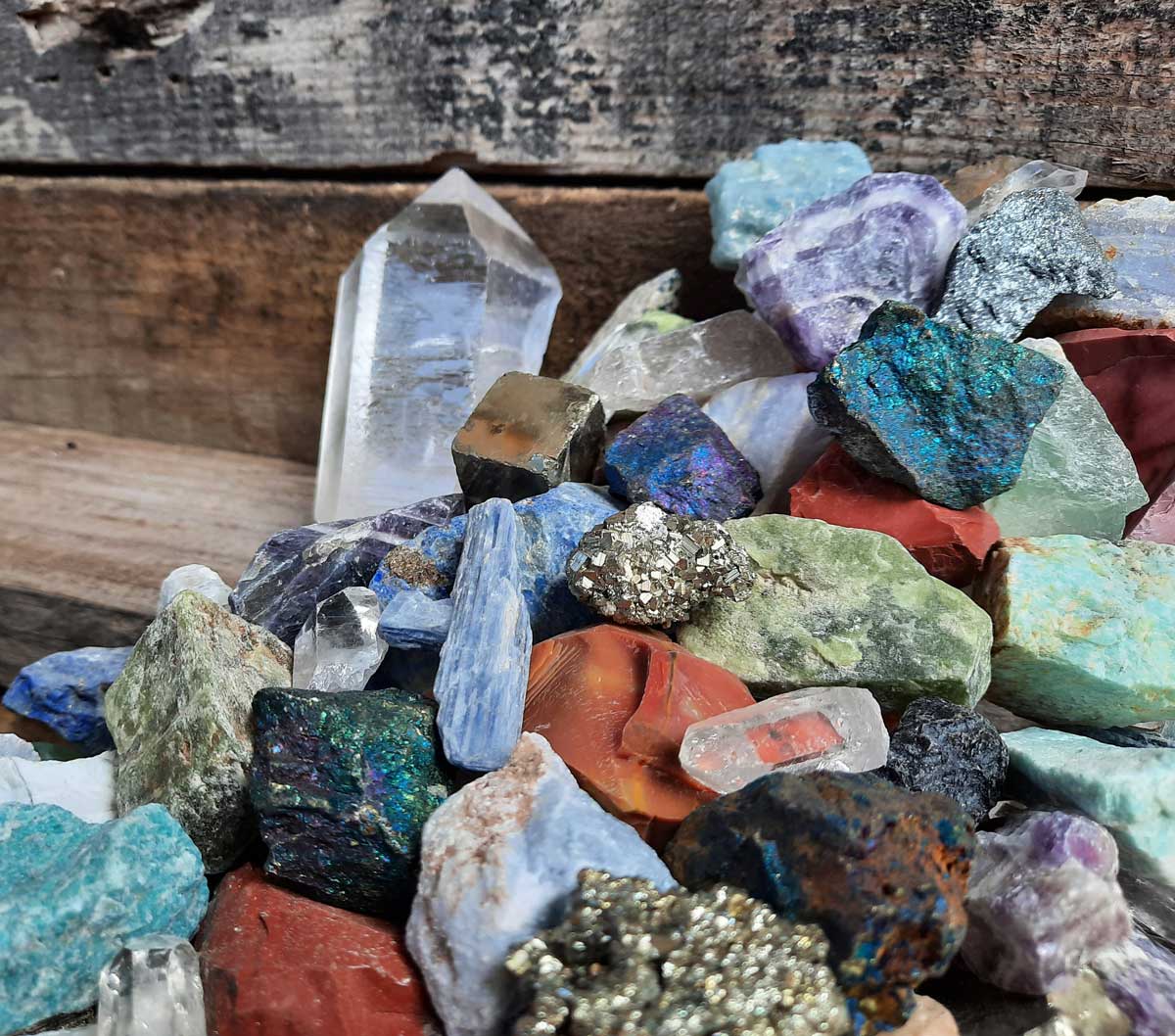 ABOUT TOPSTONES - Topstones